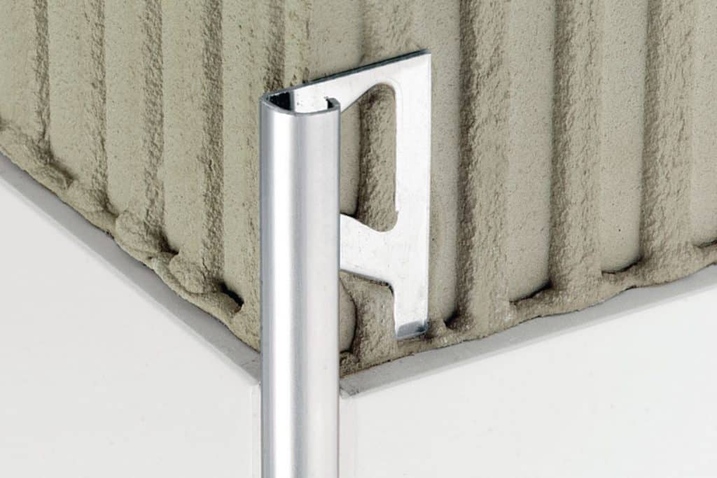 Baguette pour un carrelage en angle sortant : comment faire l ...